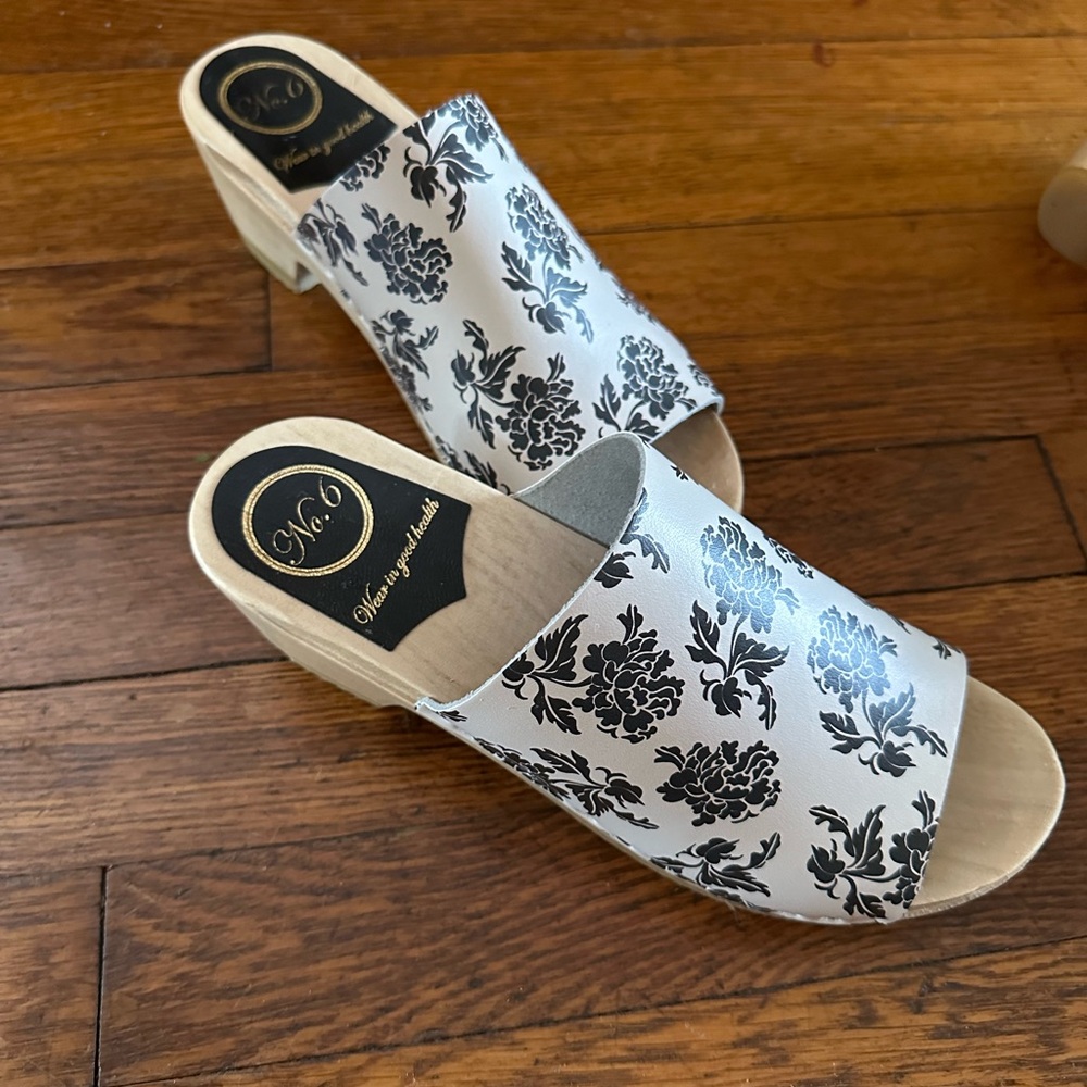 Rare No. 6 Sample Clogs. Black And White Floral Patte… - Gem
